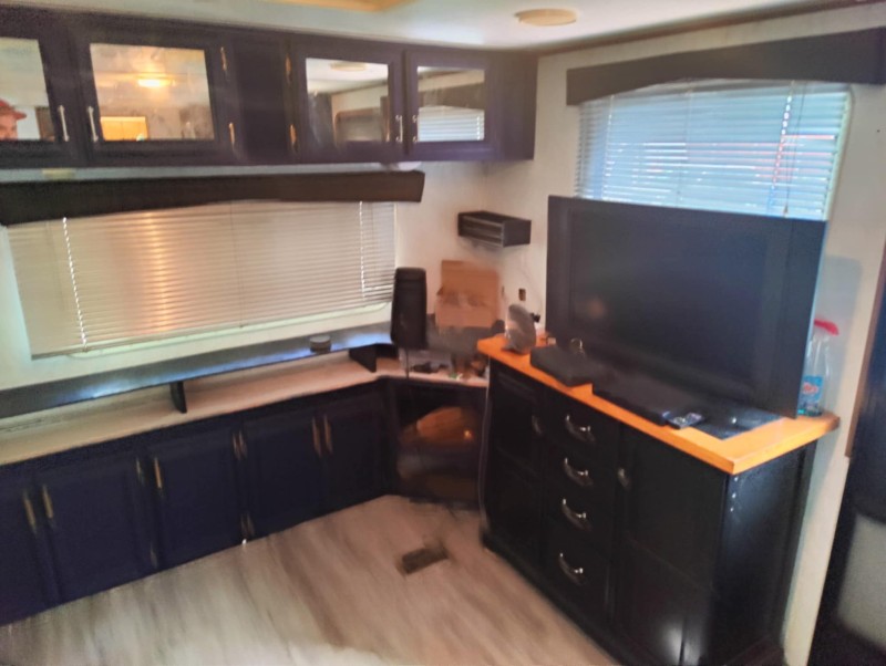 1997 36’ Gulfstream Innsbruck Travel Trailer Site 21 – Campit Outdoor ...